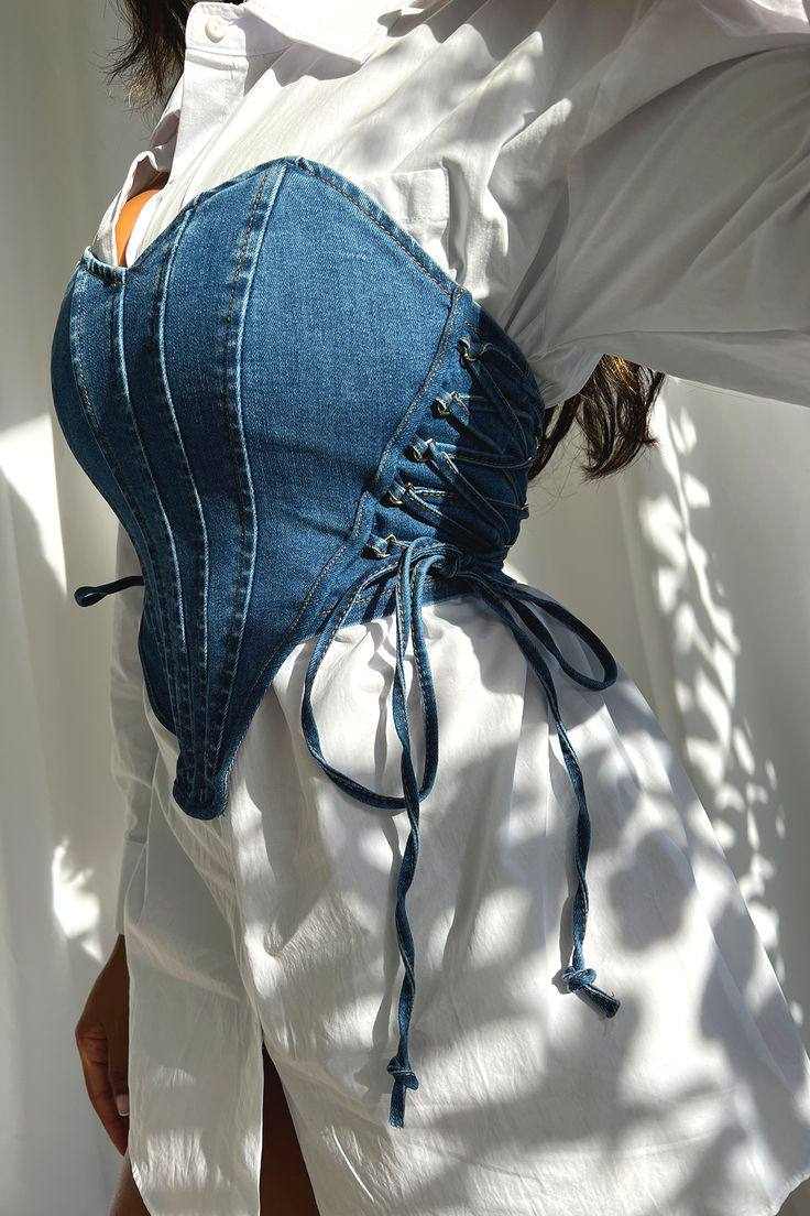 10 Ways to Style Your Denim Like a Diva - Tipping Trends